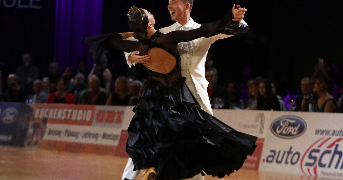 13 Nationen bei der 10-Tänze-Weltmeisterschaft in Dresden | Sachsen ...