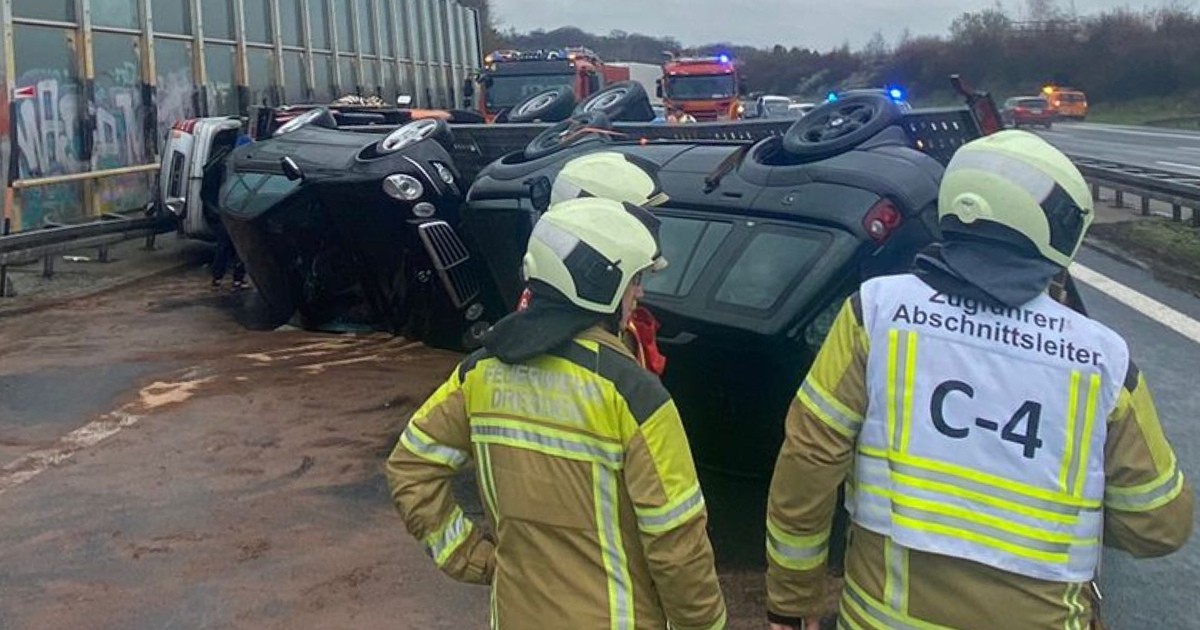 Schwerer Verkehrsunfall auf A17 in Dresden - Autobahn voll gesperrt