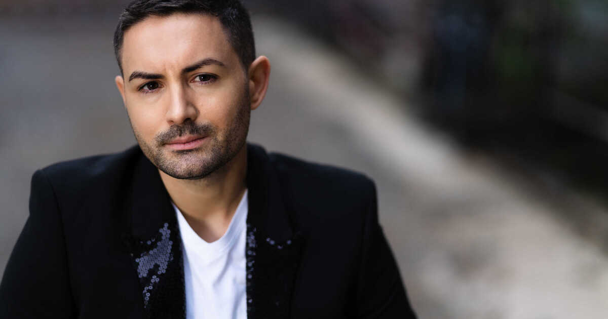 Autogrammstunde mit Menderes in der Altmarkt-Galerie