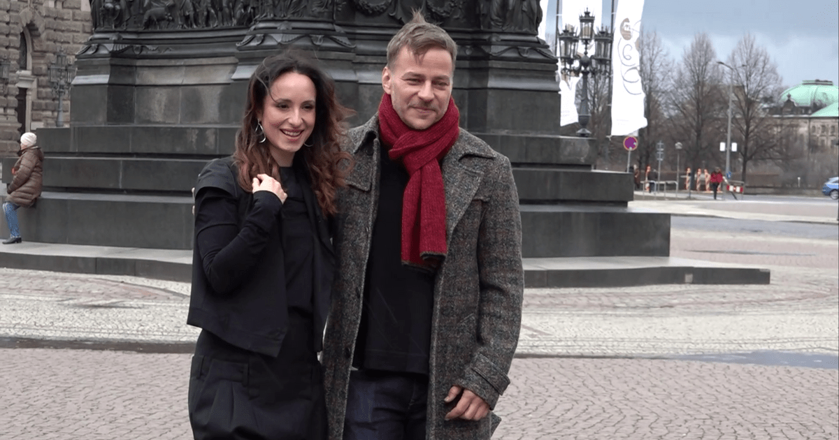 Stephanie Stumph und Tom Wlaschiha in Dresden - SemperOpernball 2024