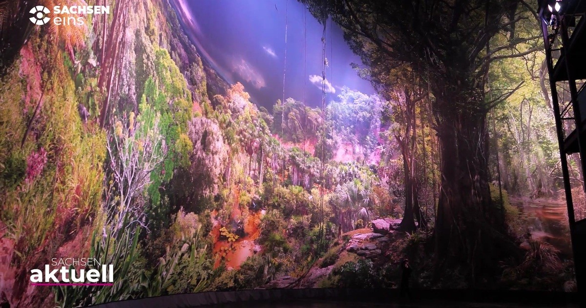 Neue Ausstellung „Amazonien“ von Yadegar Asisi im Panometer Dresden ...