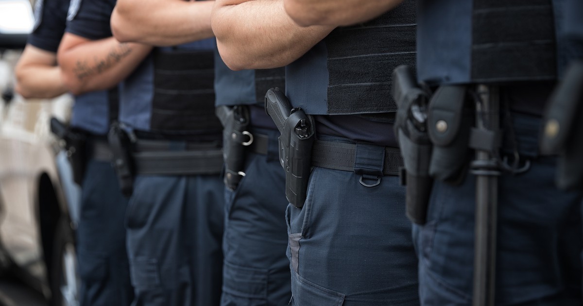 Zwickau: Sächsische Polizei ernannt 410 neue Polizeimeister ...