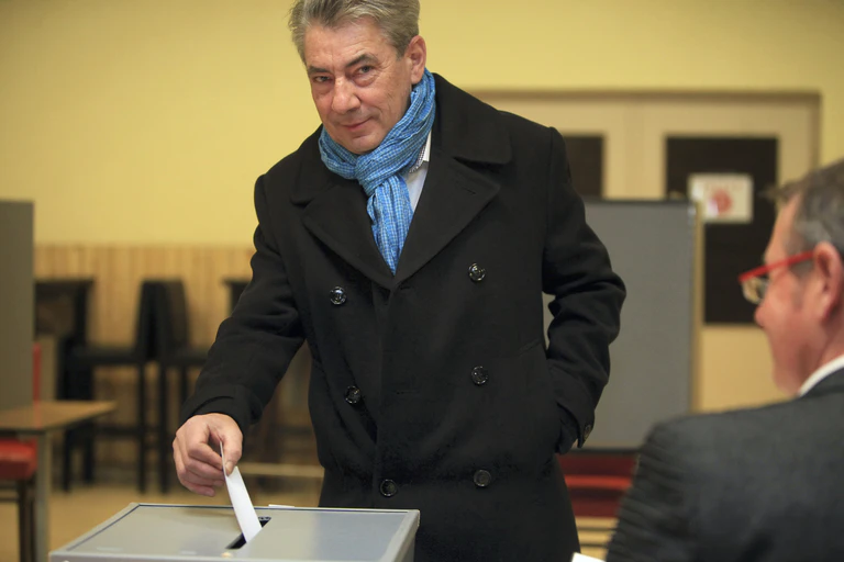 Pirna: Tim Lochner ist erster AfD-Oberbürgermeister in Deutschland